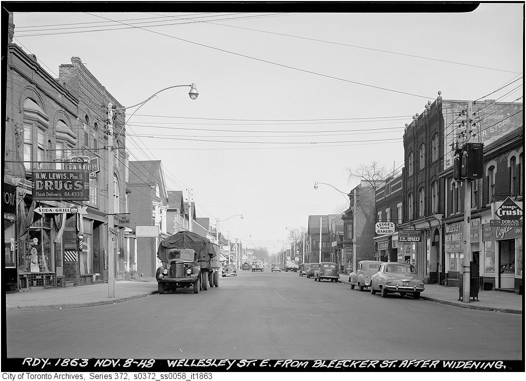 St. James Town: Toronto’s Tallest Mural – Heritage Toronto