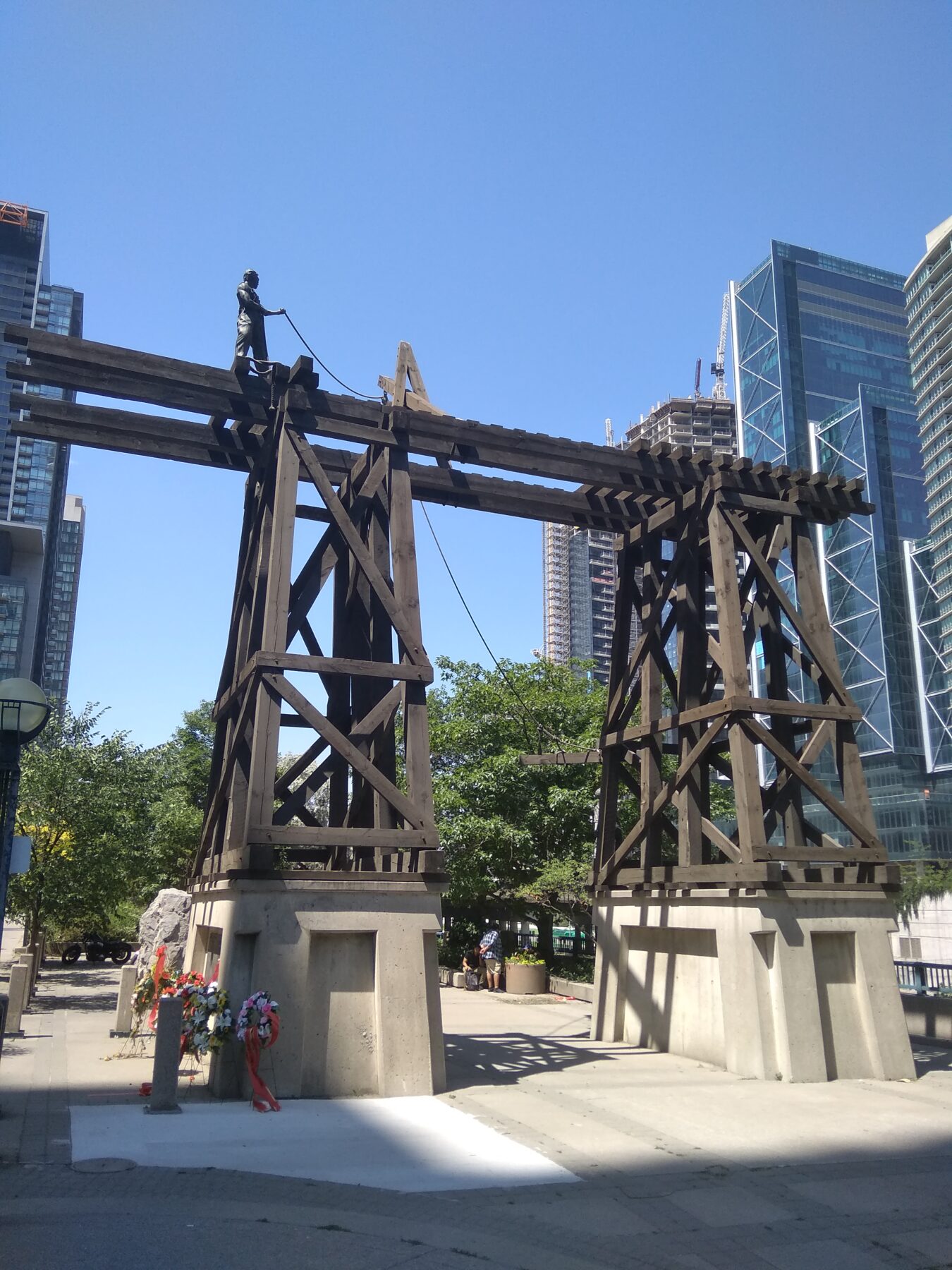 Rail Lands: Chinese Railway Workers Memorial – Heritage Toronto